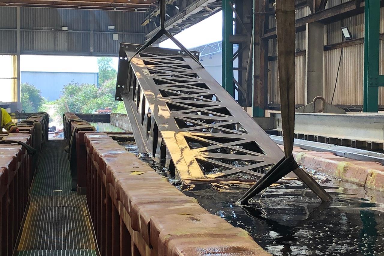 Midland Main Line electrification mast production reaches half way ...