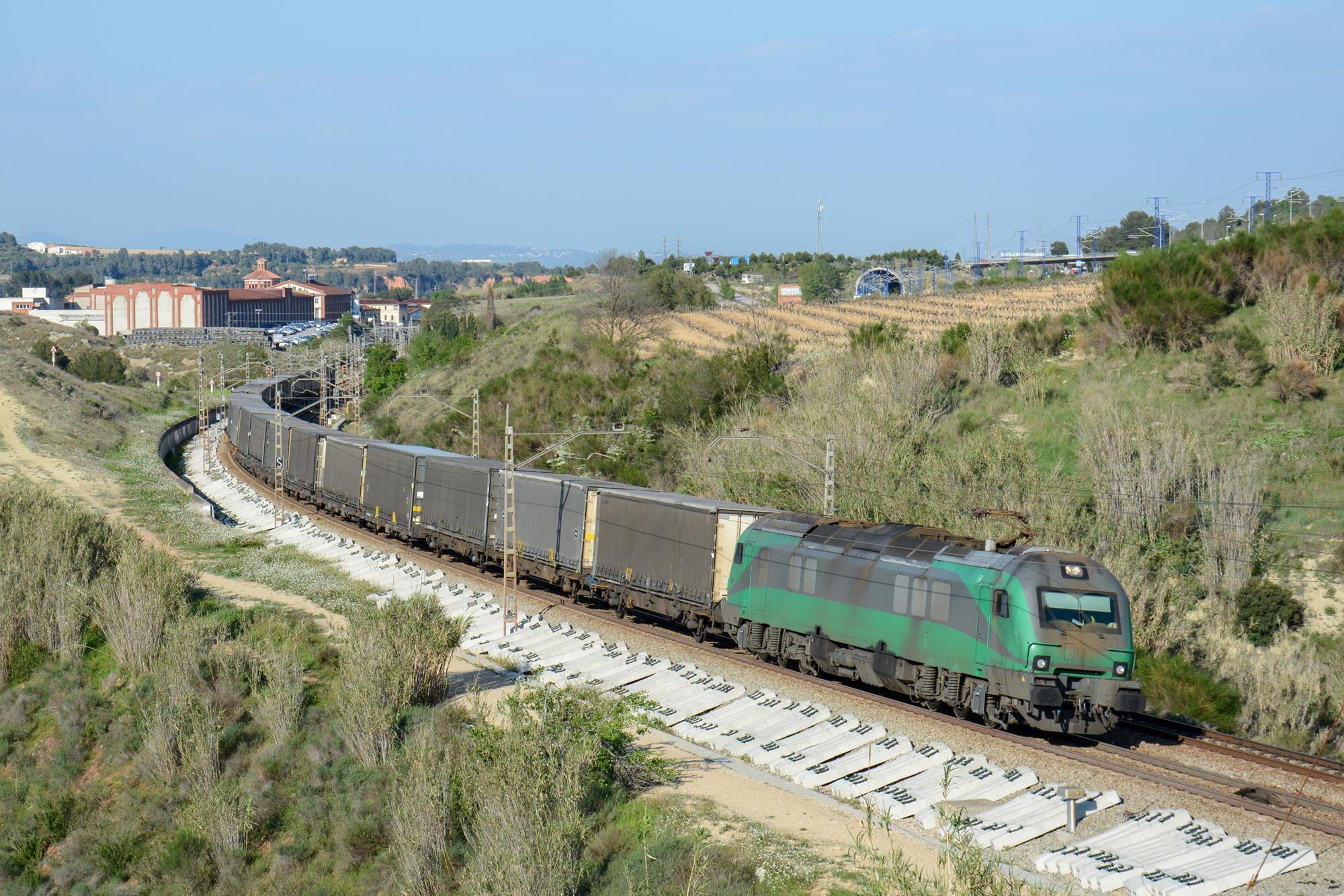 Spain: Two corridors to boost Iberian freight | In depth | Railway ...