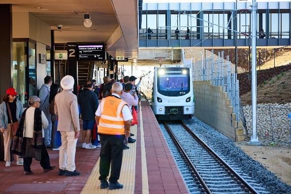 Mandurah Train Station Rail