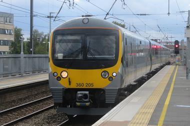 ROUK buys Heathrow Connect Class 360 EMUs | Rail Business UK | Railway Gazette International
