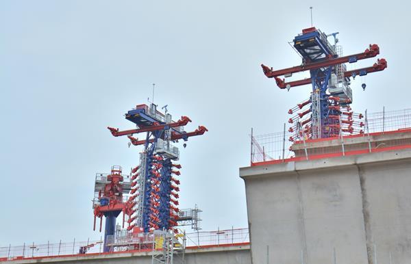 First HS2 Delta Junction viaduct section unveiled | Rail Business UK ...