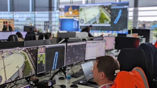 Beyond visual line of sight drones for faster railway inspection on ...