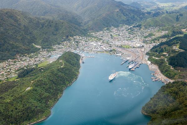 KiwiRail welcomes Interislander train ferry replacement agreement ...