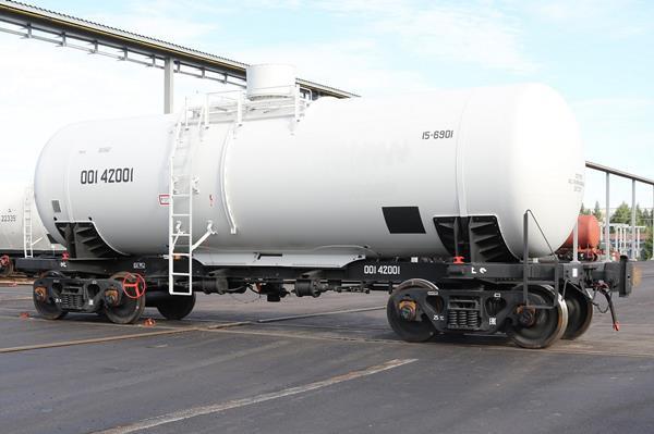 Technically advanced nitric acid tank wagons in production | News ...