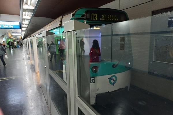 Paris operator RATP awards Siemens Mobility a contract to convert metro Line 13 to unattended ...