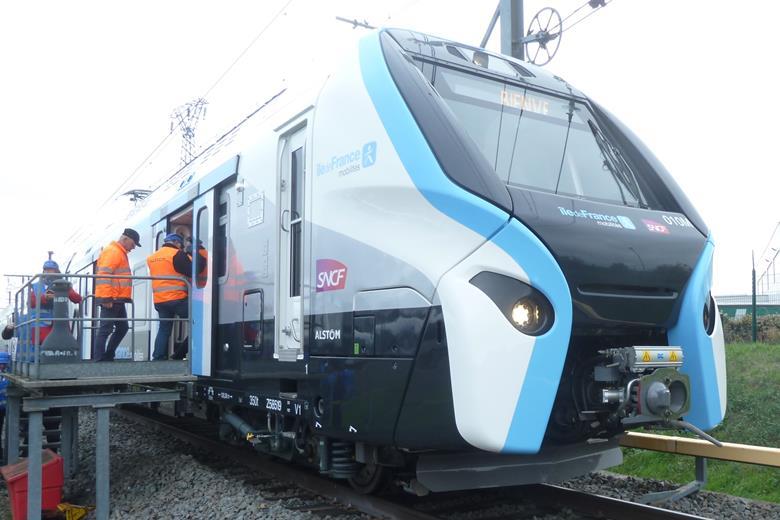Novel interior layout in next-generation Paris RER fleet | News ...