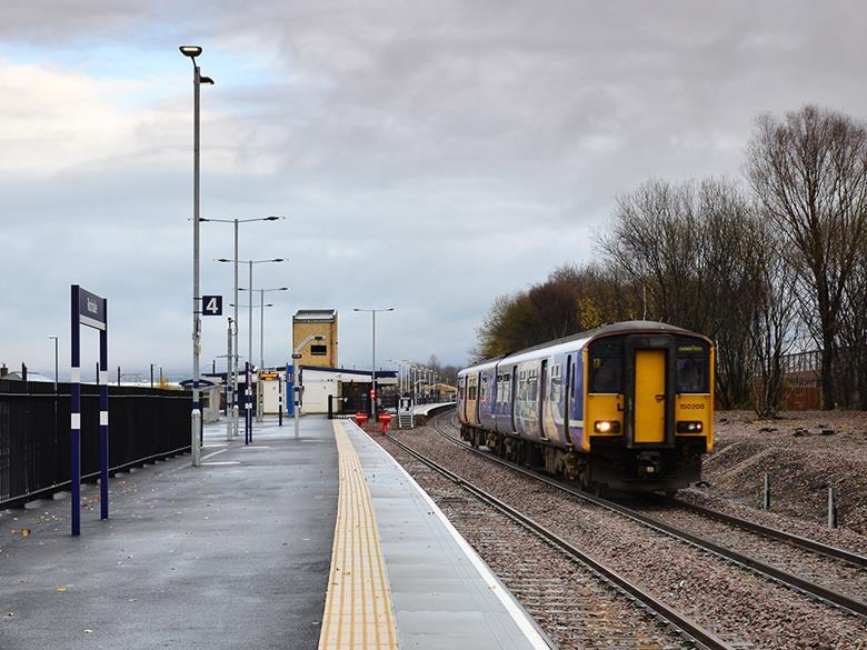 FirstGroup’s Lumo seeks to launch Rochdale – London open access service ...