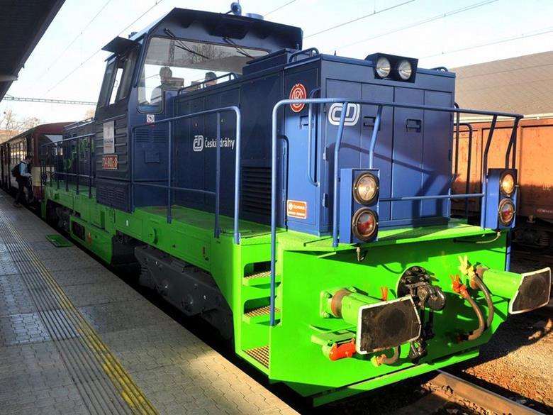 Gas-fuelled locomotive enters passenger service | News | Railway ...