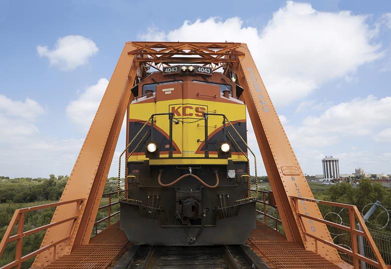 Canadian Pacific closes in on KCS merger | News | Railway Gazette International