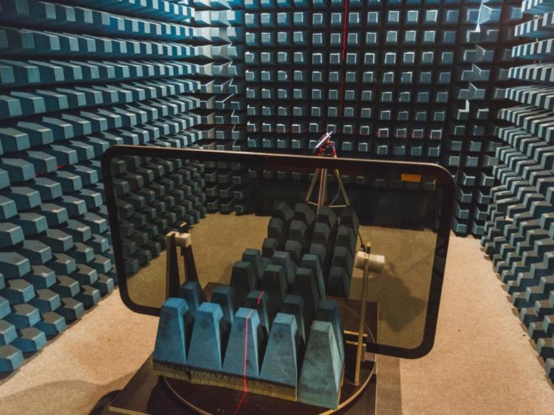 Train windows for better mobile reception | News | Railway Gazette ...