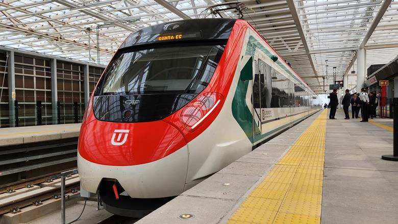 El Insurgente passenger trains reach Mexico City | News | Railway ...