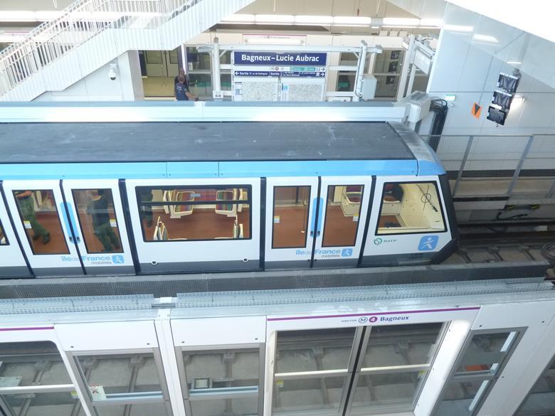 Driverless trains introduced on Paris metro Line 4 | Metro Report ...