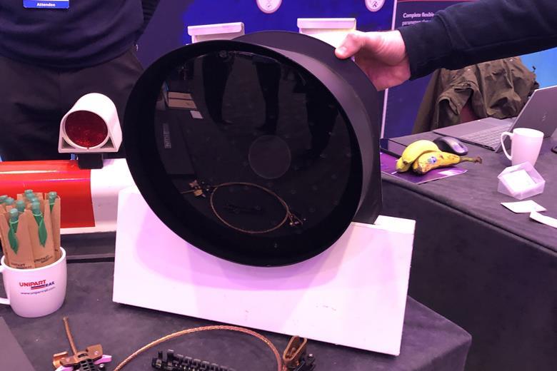 LED signals and barrier lights designed for better visibility | Rail ...