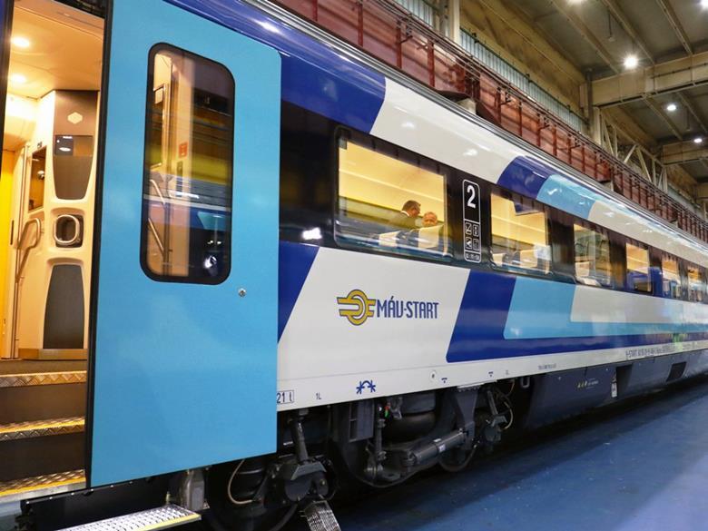 MÁV domestic coach production gathers pace | News | Railway Gazette ...