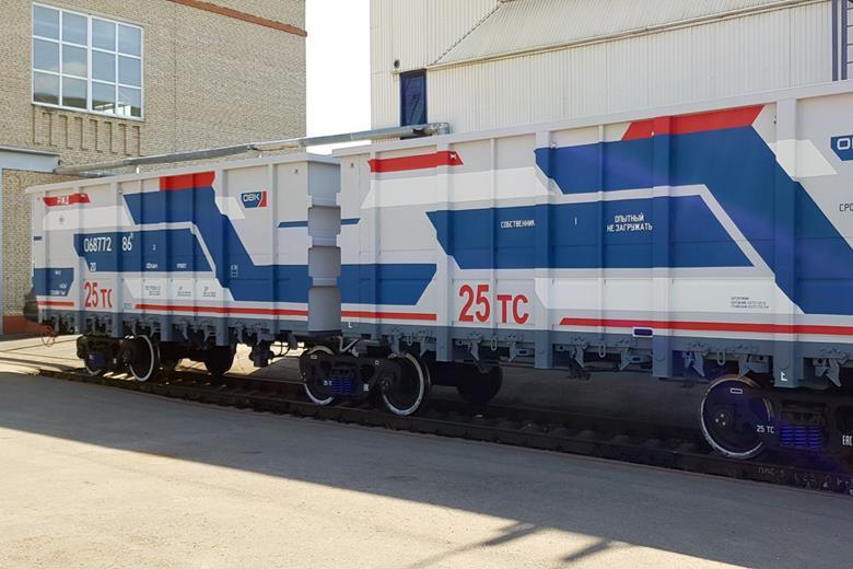 Articulated open wagons offer 23% increase in load per unit length | News | Railway Gazette ...