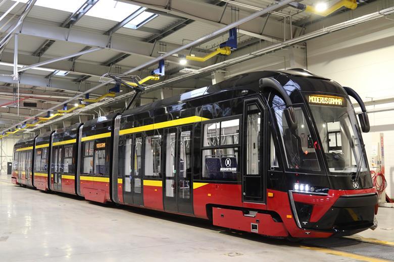 Łódź tram unveiled | Metro Report International | Railway Gazette ...