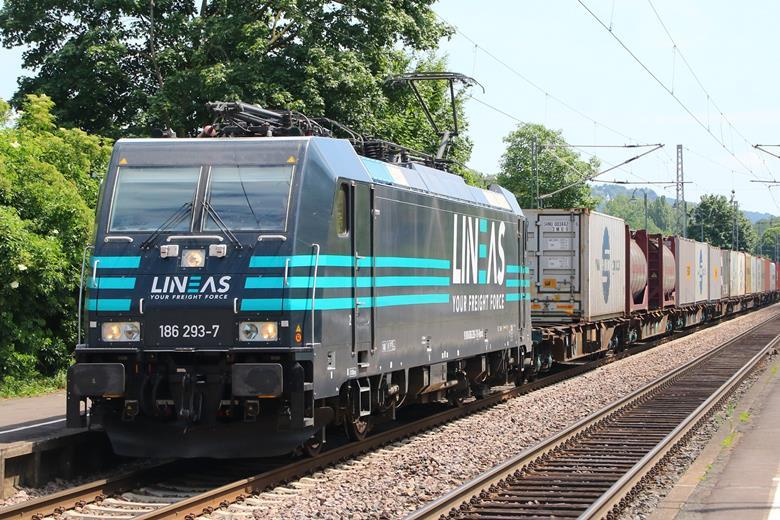 Rail freight operator introduces energy surcharge and expects others ...