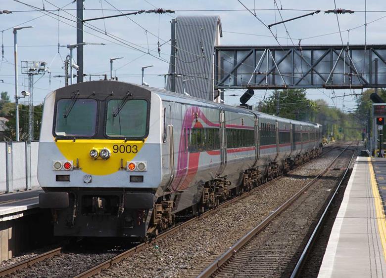Dublin – Belfast electric-battery trains funded | News | Railway ...