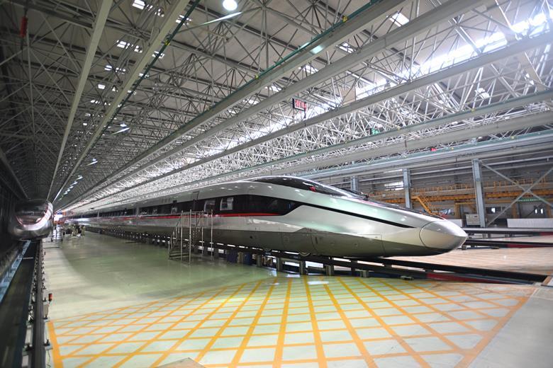 Prototype 450 km/h high speed trains unveiled in China | News | Railway ...