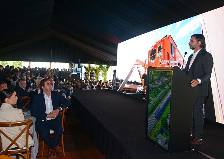 Rebuilt Ferrocarril Central inaugurated | News | Railway Gazette ...