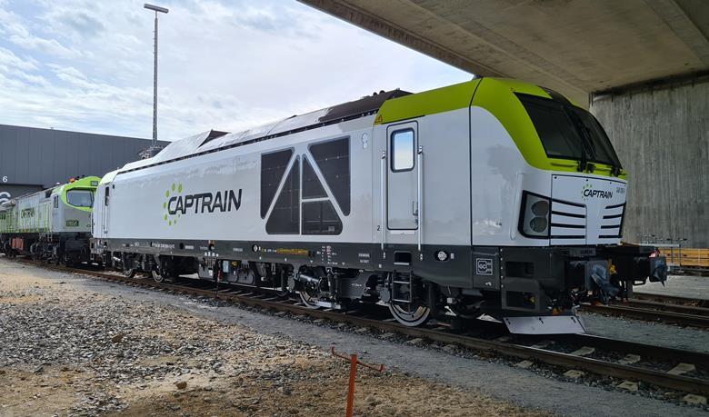 Dual-mode Vectron delivered | News | Railway Gazette International