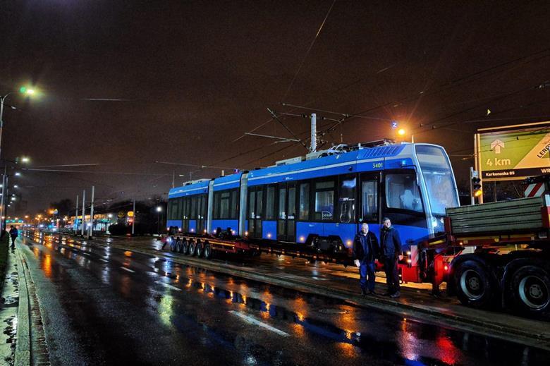 Pesa delivers first new generation Twist tram to Wrocław | Metro Report ...