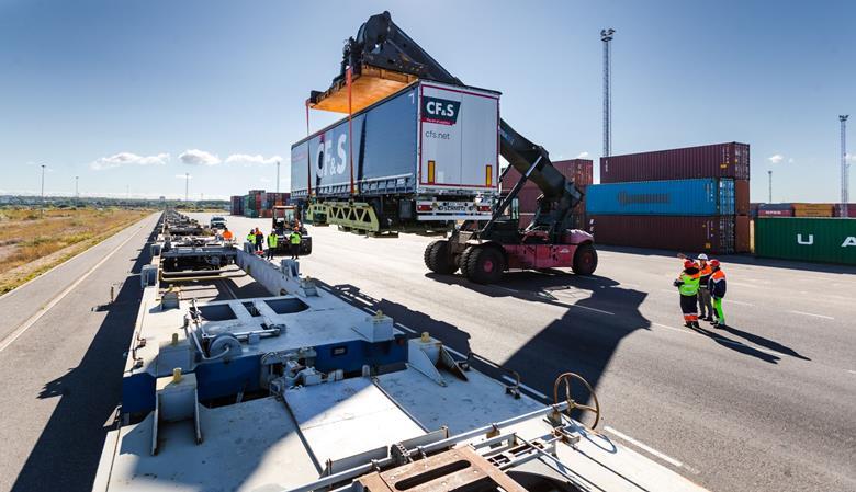 Amber Train links the Baltic States to western Europe | News | Railway ...