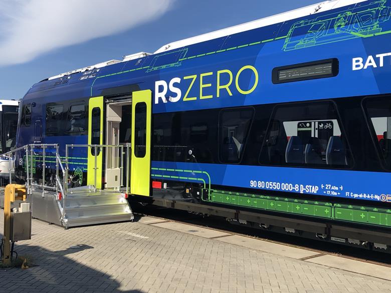 Prototype RS Zero hydrogen or battery railcar for secondary lines ...