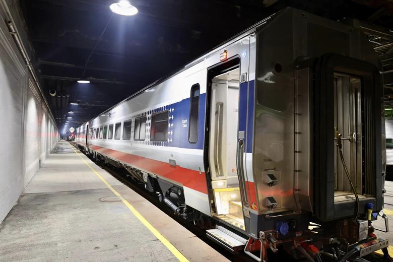 Faster Chicago – St Louis passenger trains introduced as Illinois route ...