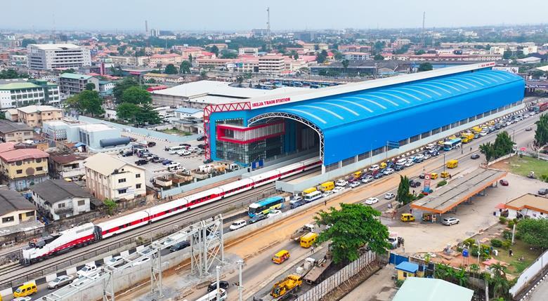 President opens Lagos Rail Mass Transit Red Line | Metro Report International | Railway Gazette ...