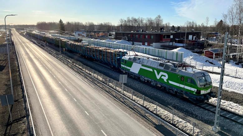 Precise planning pays off as Finnish wood trains launch | News ...