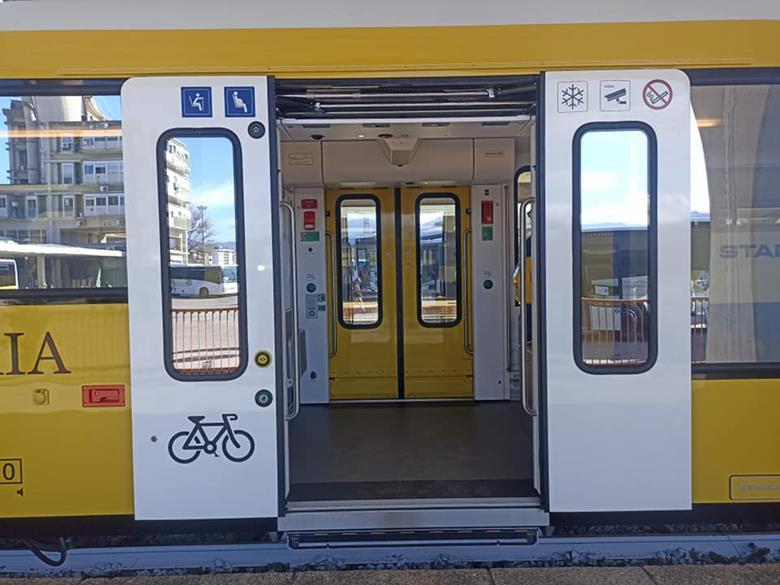 Ferrovie della Calabria unveils narrow gauge DMU | News | Railway ...