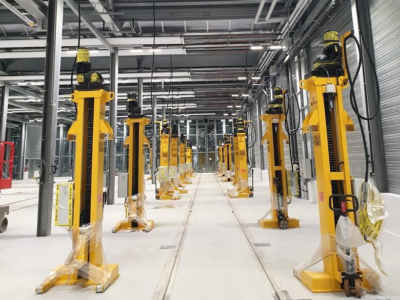 Paris tram depot to feature lightweight jacks and bespoke turntable ...