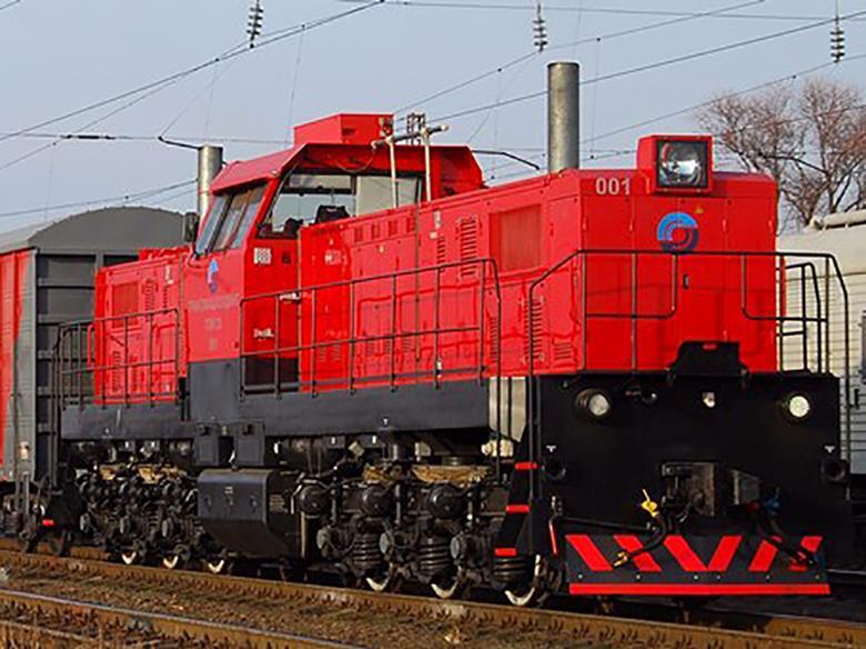 Transmash tests twin-engined shunter | News | Railway Gazette International