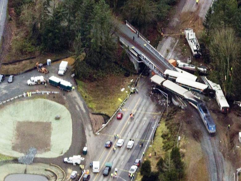 Multiple failures led to Amtrak derailment | News | Railway Gazette ...