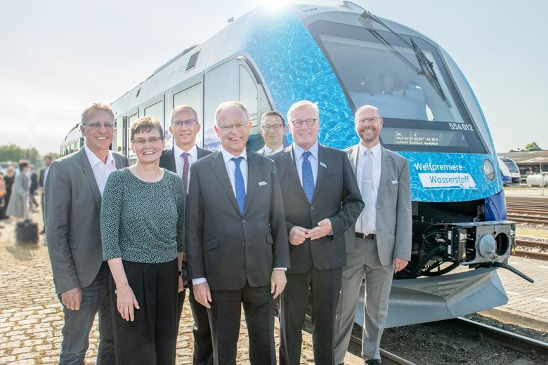Hydrogen fuel cell trains enter regular commercial service | News ...