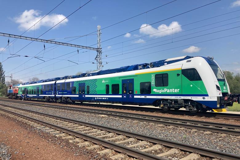 Škoda battery multiple-unit on test | News | Railway Gazette International