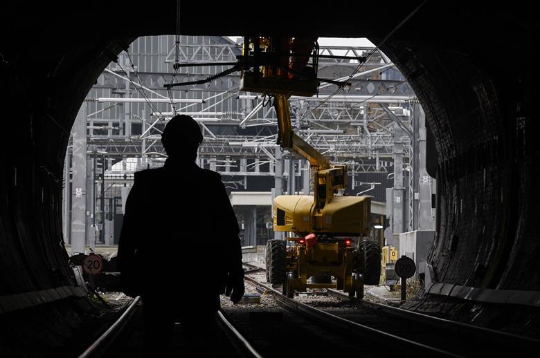 Improving mobile connectivity in King’s Cross tunnels | Rail Business ...